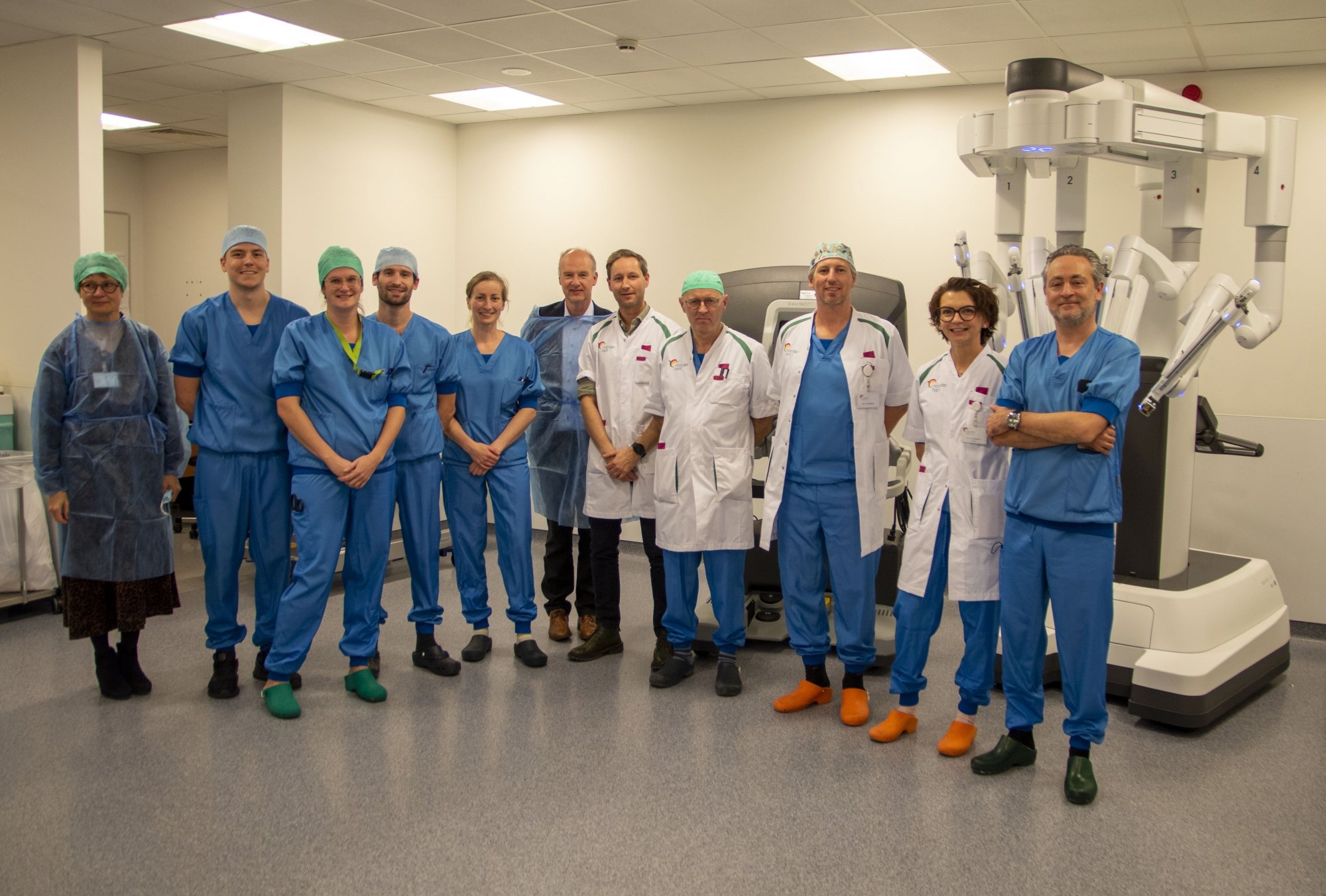 Twee nieuwe Da Vinci operatierobots voor ziekenhuisnetwerk Noord-Oost ...